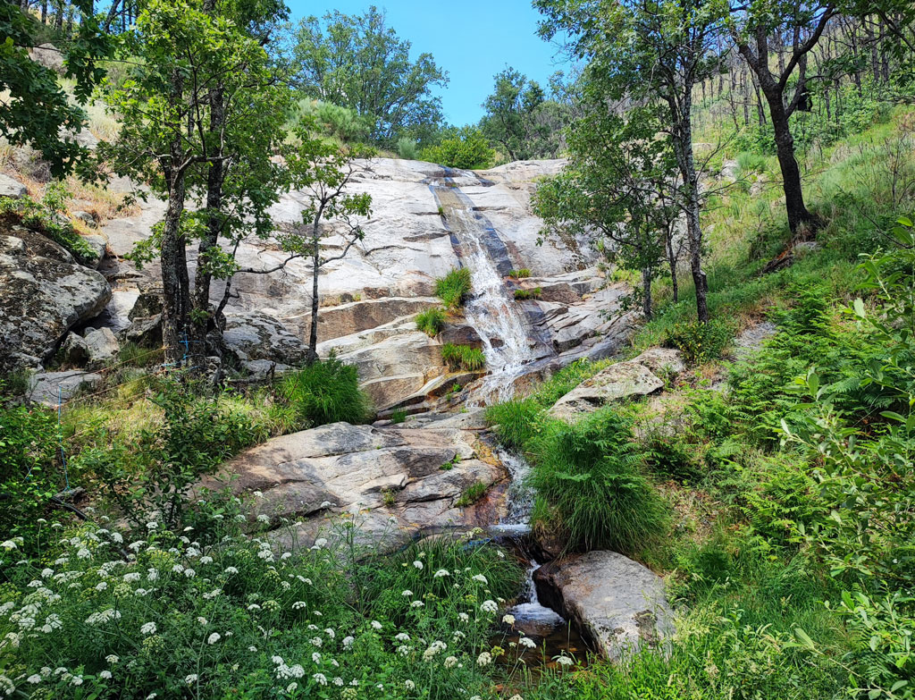 Chorrera de Pombenito - Turismo de Garganta La Olla